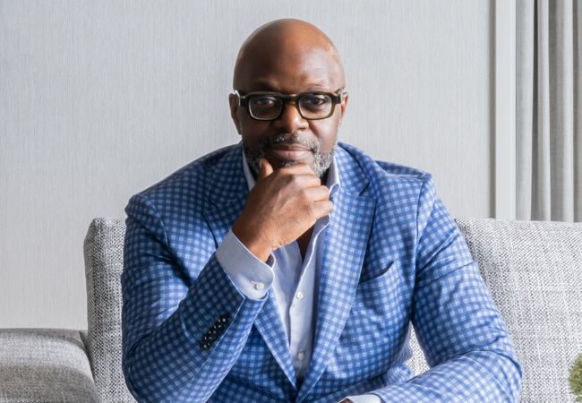 Celebrated Interior Designer Michael London Inspires Yorkville Students ...